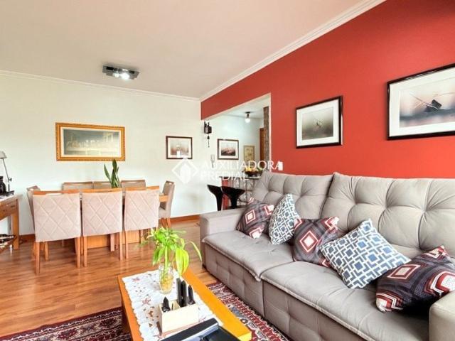 Apartamento com 3 quartos e 81m² para alugar em Passo d'Areia, Porto Alegre