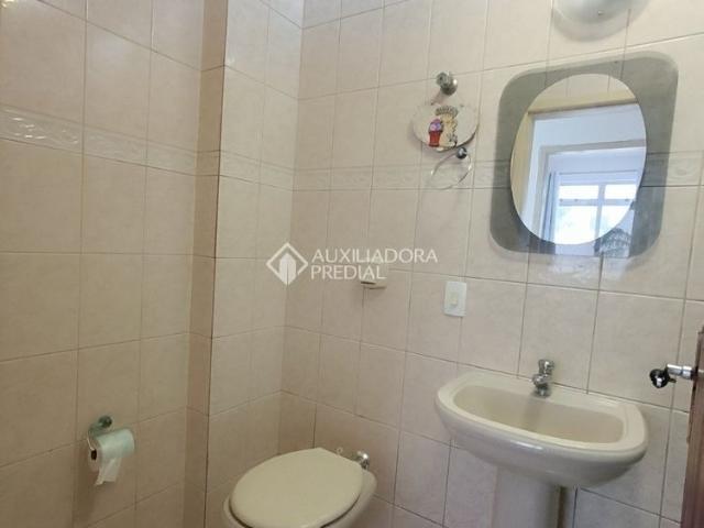 Apartamento com 3 quartos e 82m² para alugar em Estreito, Florianópolis