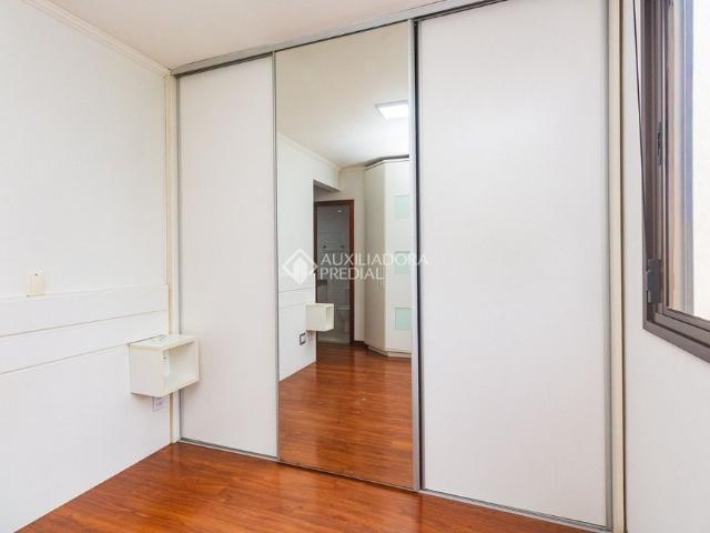 Apartamento com 3 quartos e 82m² para alugar em Passo d'Areia, Porto Alegre