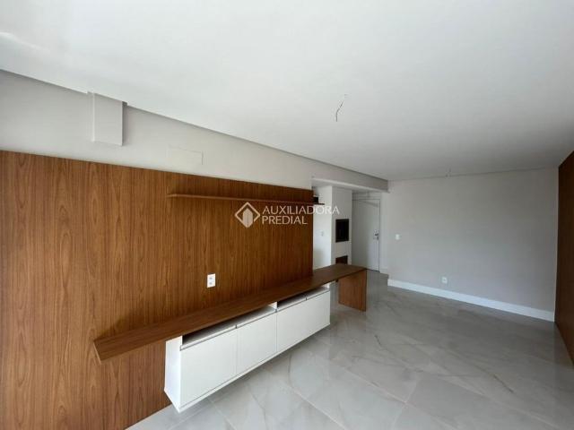 Apartamento com 3 quartos e 83m² para alugar em Passo d'Areia, Porto Alegre