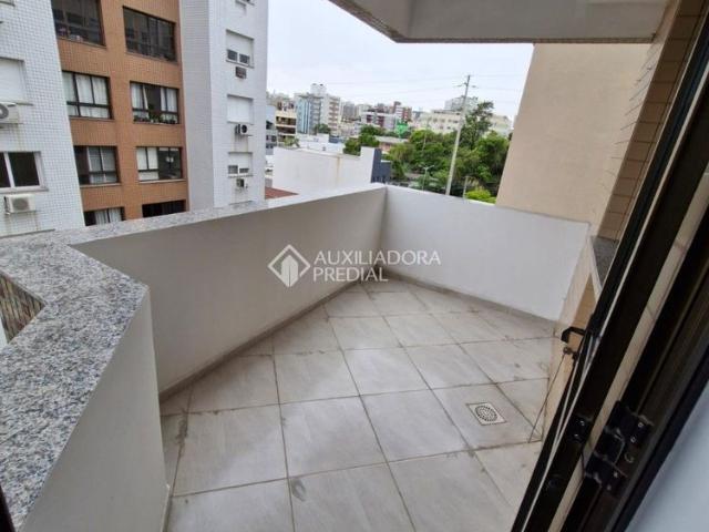 Apartamento com 3 quartos e 89m² para alugar em Passo da Areia, Porto Alegre