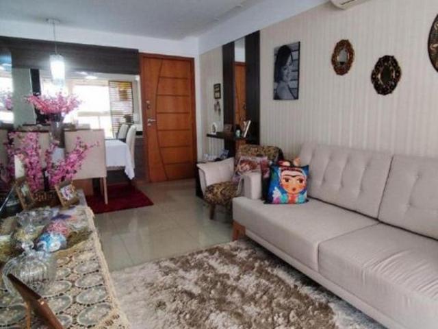 Apartamento com 3 Quartos e 90 m² em Venda no Centro