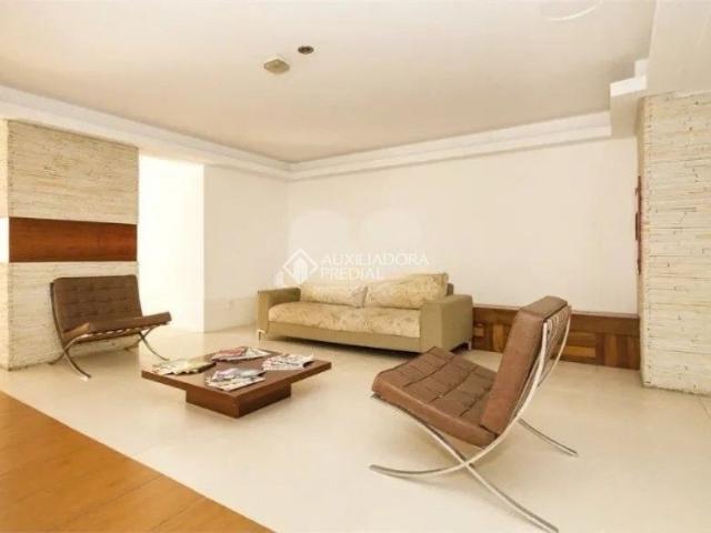 Apartamento com 3 quartos e 98m² para alugar em Boa Vista, Porto Alegre