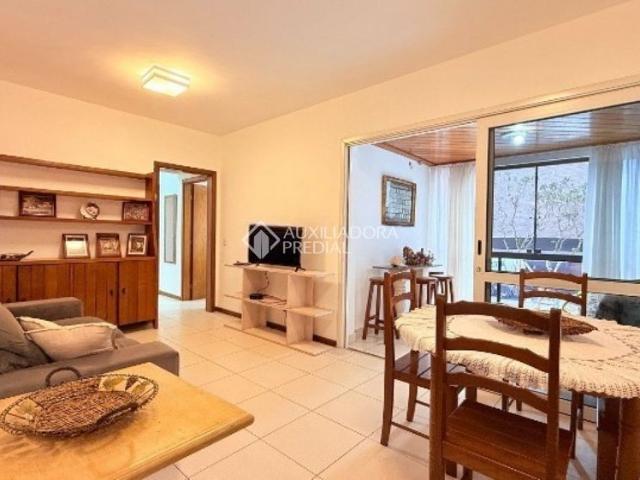 Apartamento com 3 quartos e 99m² para alugar em Boa Vista, Porto Alegre