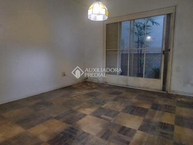 Apartamento com 3 quartos, e ótima localização