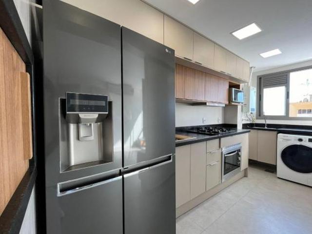 Apartamento com 3 quartos e suíte ao lado praça Germânia, Porto Alegre