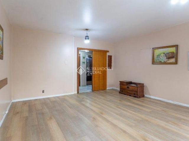 APARTAMENTO COM 3 QUARTOS + GABINETE PERTINHO DA REDENÇÃO
