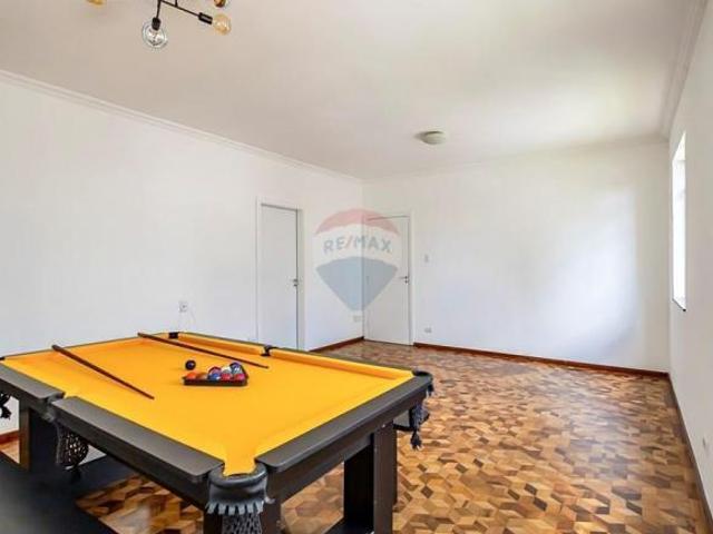 Apartamento com 3 quartos grandes no Água Verde em Curitiba PR