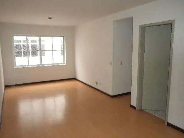 Apartamento com 3 quartos para alugar na Avenida Prefeito Erasto Gaertner, Bacacheri, Curitiba