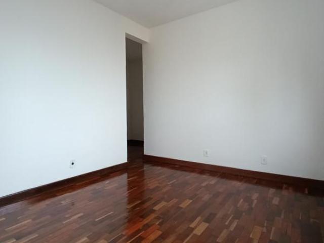 Apartamento com 3 quartos para alugar no bairro Barroca, 85m²