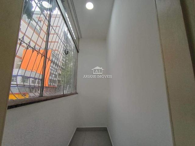 Apartamento com 3 quartos para alugar no bairro Centro, 130m²