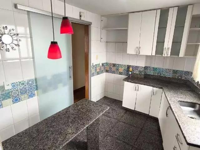 Apartamento com 3 quartos para alugar no bairro Grajaú em Belo Horizonte