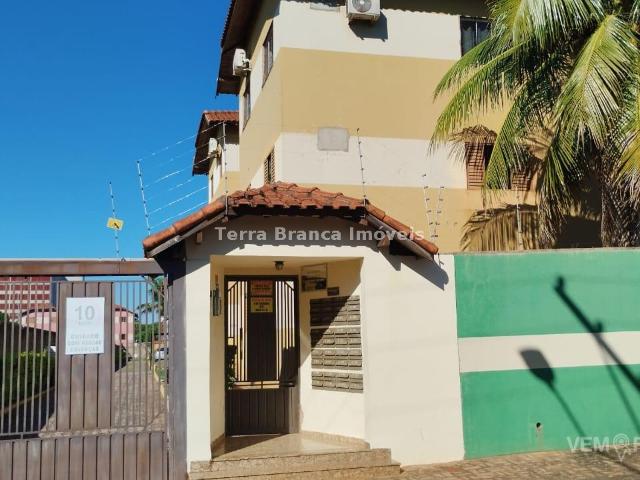 Apartamento com 3 Quartos para Alugar por R$ 1.000/mês