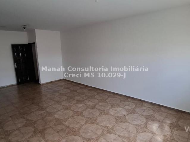 Apartamento com 3 Quartos para Alugar por R$ 1.700/mês