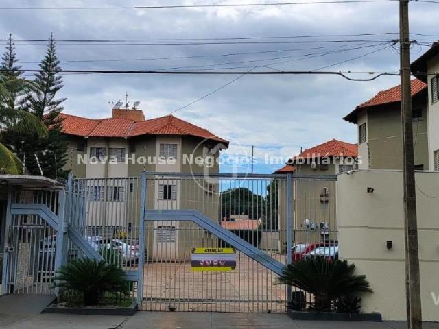 Apartamento com 3 Quartos para Alugar por R$ 1.800/mês