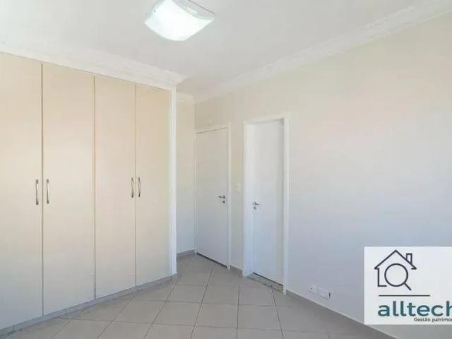 Apartamento com 3 Quartos para alugar, 140m² Centro