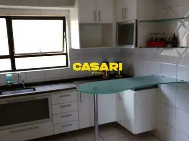 Apartamento com 3 Quartos para alugar, 140m² Rudge Ramos