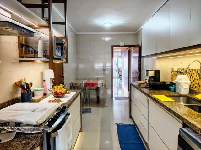 Apartamento com 3 Quartos para alugar, 145m² Pitangueiras
