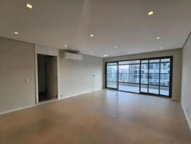 Apartamento com 3 Quartos para alugar, 149m² Moema