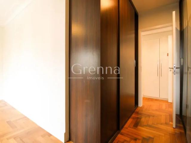 Apartamento com 3 Quartos para alugar, 156m² Moema