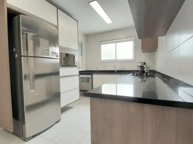 Apartamento com 3 Quartos para alugar, 158m² Enseada