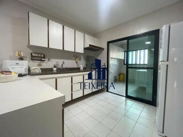 Apartamento com 3 Quartos para alugar, 165m² Enseada