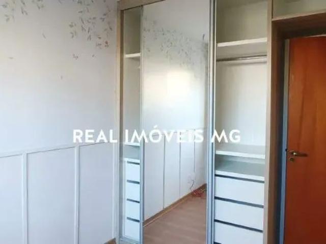 Apartamento com 3 Quartos para alugar, 177m² Santo Antônio