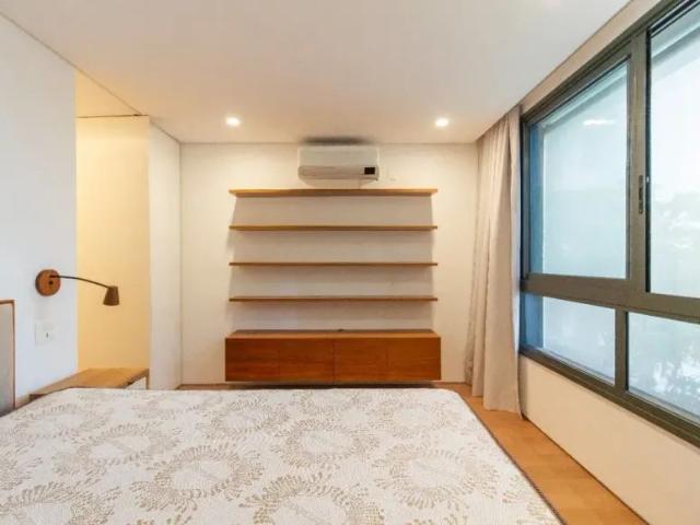 Apartamento com 3 Quartos para alugar, 178m² Pinheiros