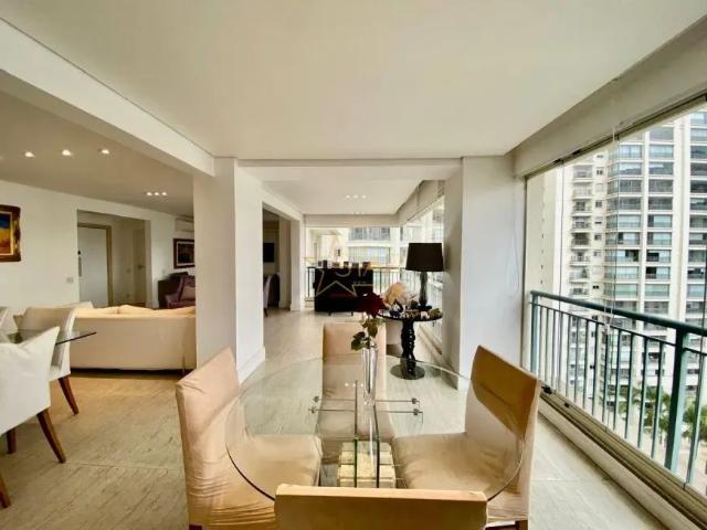 Apartamento com 3 Quartos para alugar, 180m² Brooklin
