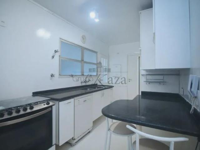Apartamento com 3 Quartos para alugar, 180m² Jardim Europa
