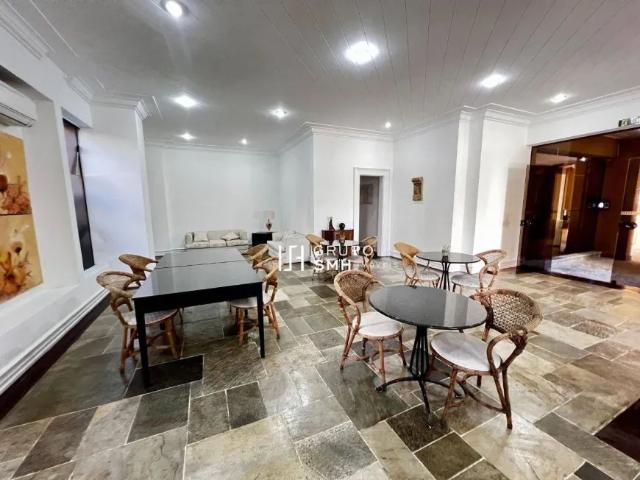 Apartamento com 3 Quartos para alugar, 185m² Enseada