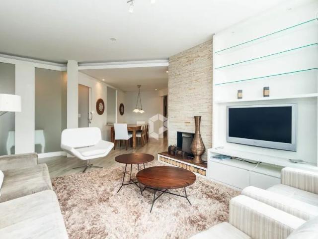 Apartamento com 3 Quartos para alugar, 188m² Água Verde