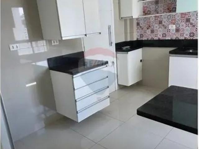 Apartamento com 3 Quartos para alugar, 106m² Candeias