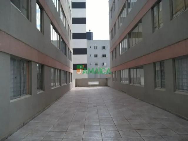 Apartamento com 3 Quartos para alugar, 113m² Água Verde