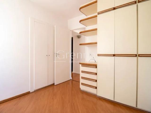 Apartamento com 3 Quartos para alugar, 110m² Moema