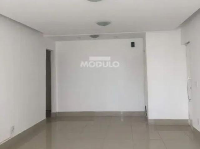 Apartamento com 3 Quartos para alugar, 110m² Nossa Senhora Aparecida
