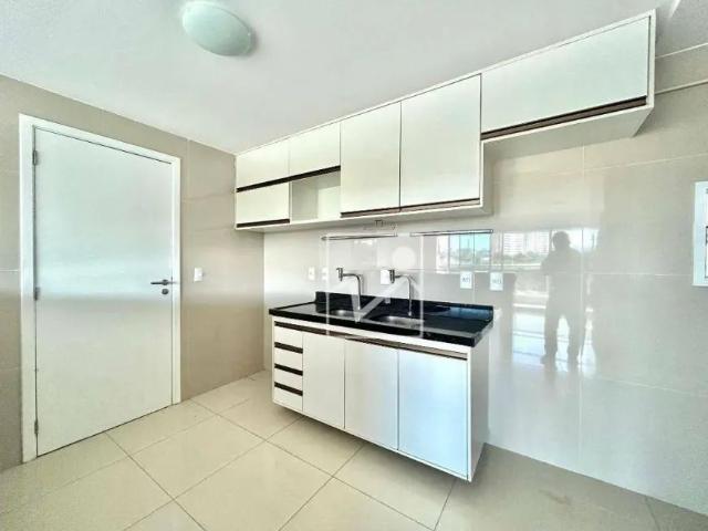 Apartamento com 3 Quartos para alugar, 111m² Cocó