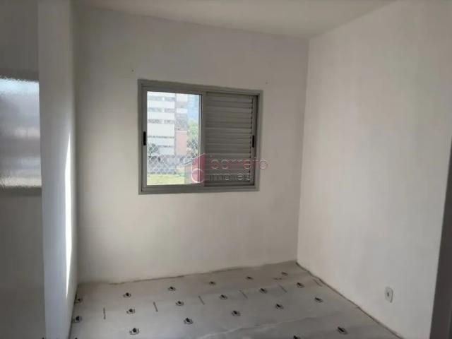 Apartamento com 3 Quartos para alugar, 117m² Centro