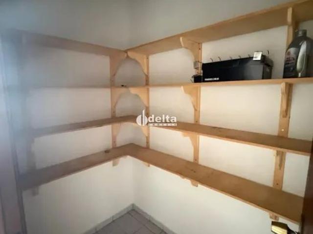 Apartamento com 3 Quartos para alugar, 114m² Saraiva