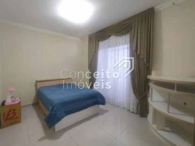 Apartamento com 3 Quartos para alugar, 114m² Uvaranas