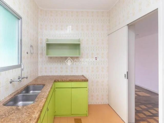 Apartamento com 3 Quartos para alugar, 118m² Bom Fim