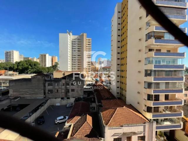 Apartamento com 3 Quartos para alugar, 119m² Centro