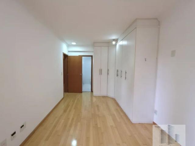Apartamento com 3 Quartos para alugar, 125m² Jardim Esplanada