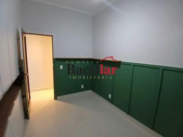 Apartamento com 3 Quartos para alugar, 128m² Copacabana