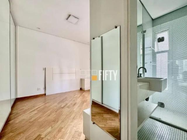 Apartamento com 3 Quartos para alugar, 133m² Itaim Bibi