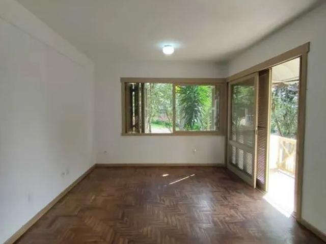 Apartamento com 3 Quartos para alugar, 130m² Jardim América
