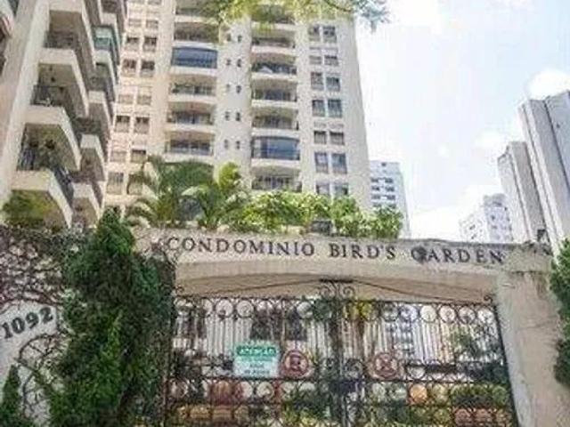 Apartamento com 3 Quartos para alugar, 240m² Moema