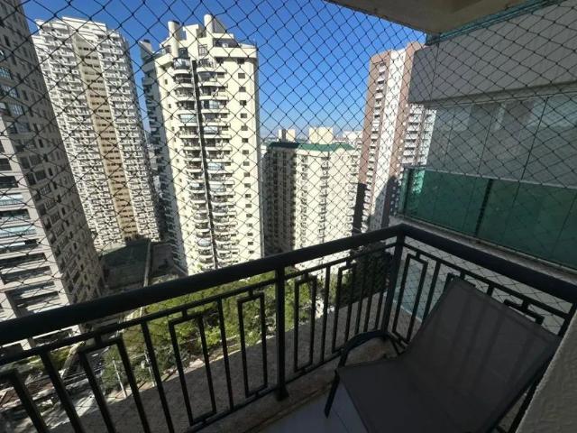 Apartamento com 3 Quartos para alugar, 212m² Alphaville Centro Industrial e Empresarial Alphaville