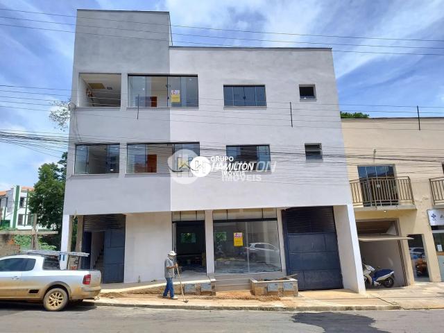 Apartamento com 3 quartos para alugar