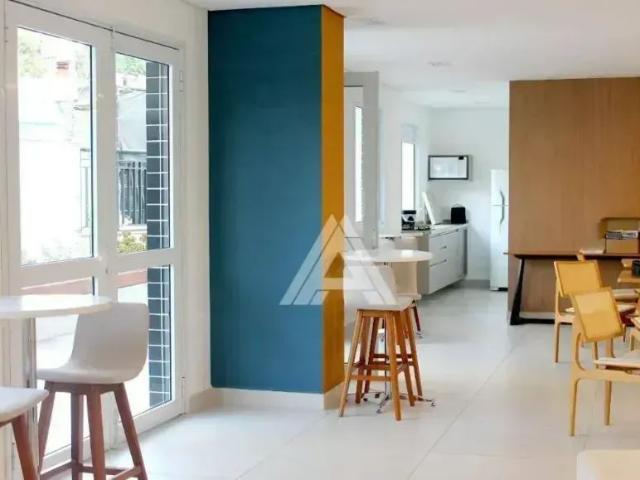 Apartamento com 3 Quartos para alugar, 77m² Vila Floresta